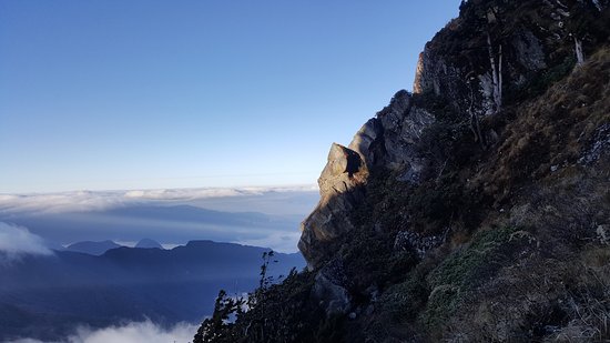 MT. SARAMATI PEAK TREK